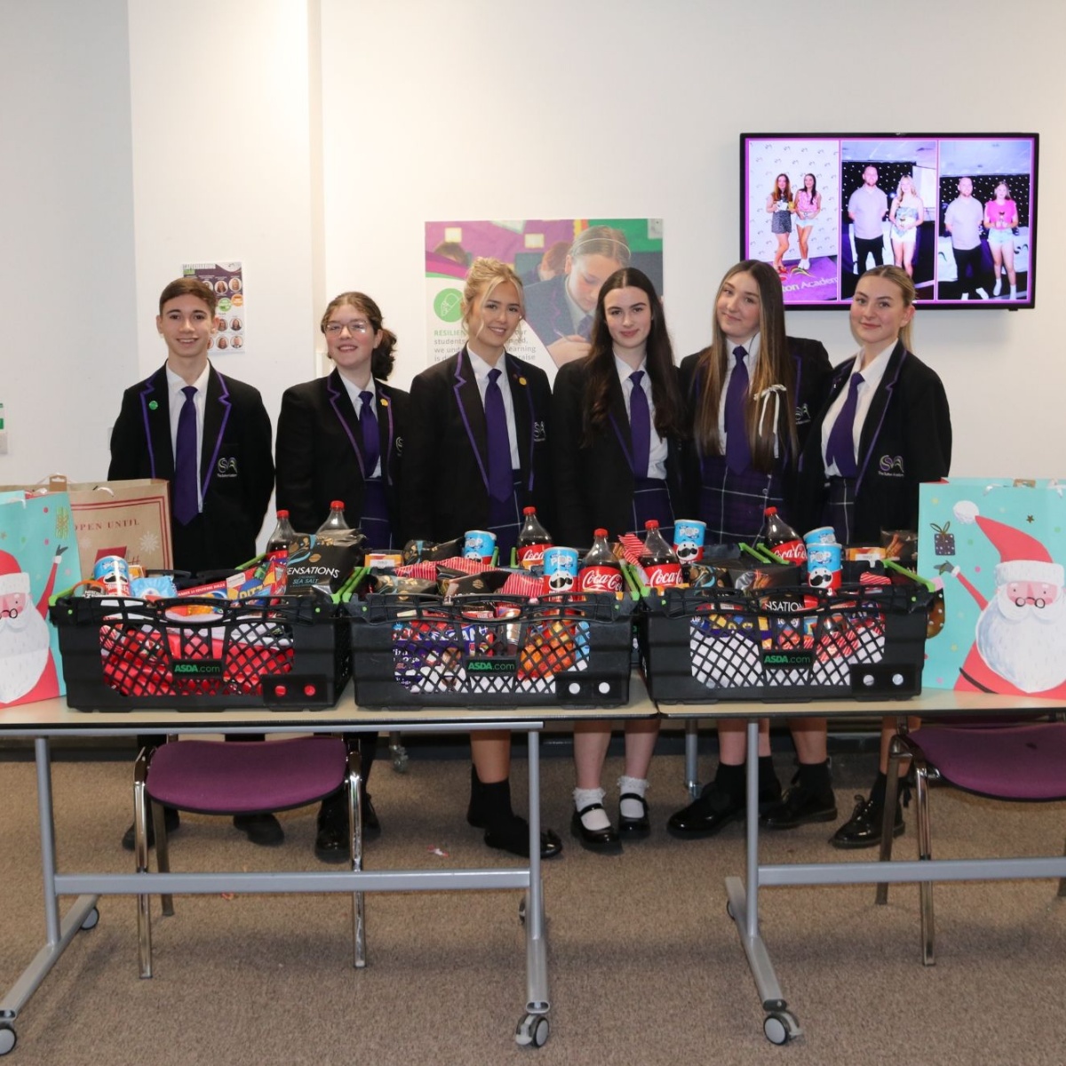The Sutton Academy - Student Leaders Organise Donations for the Community